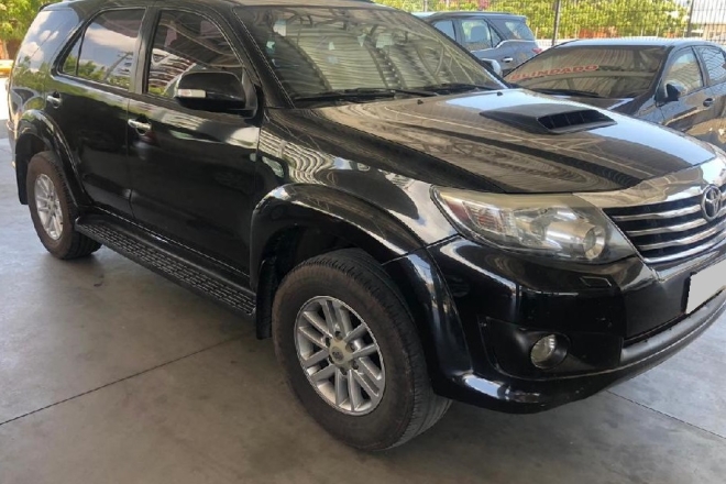 Coliseum Veículos e Leilões Online - Coliseum leilões Leilão, Leilões ...